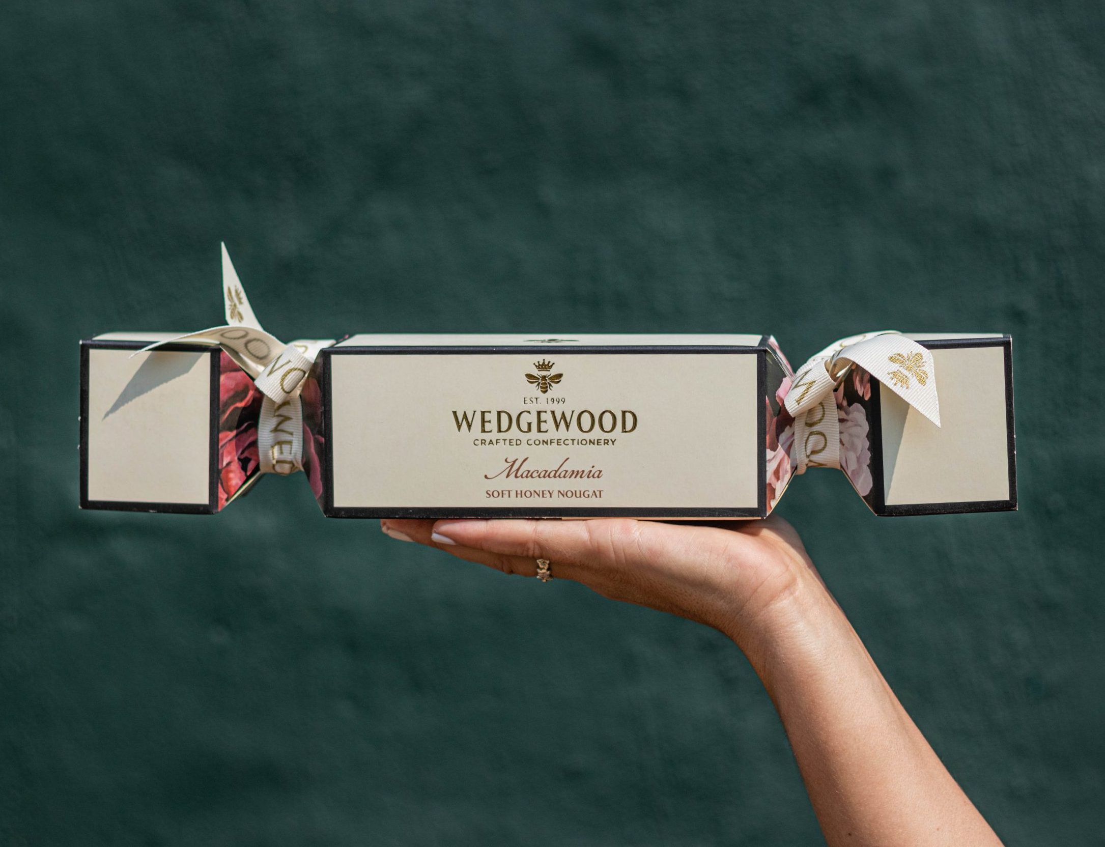 Wedgewood Nougat Cracker (Macadamia) - Rose & Company